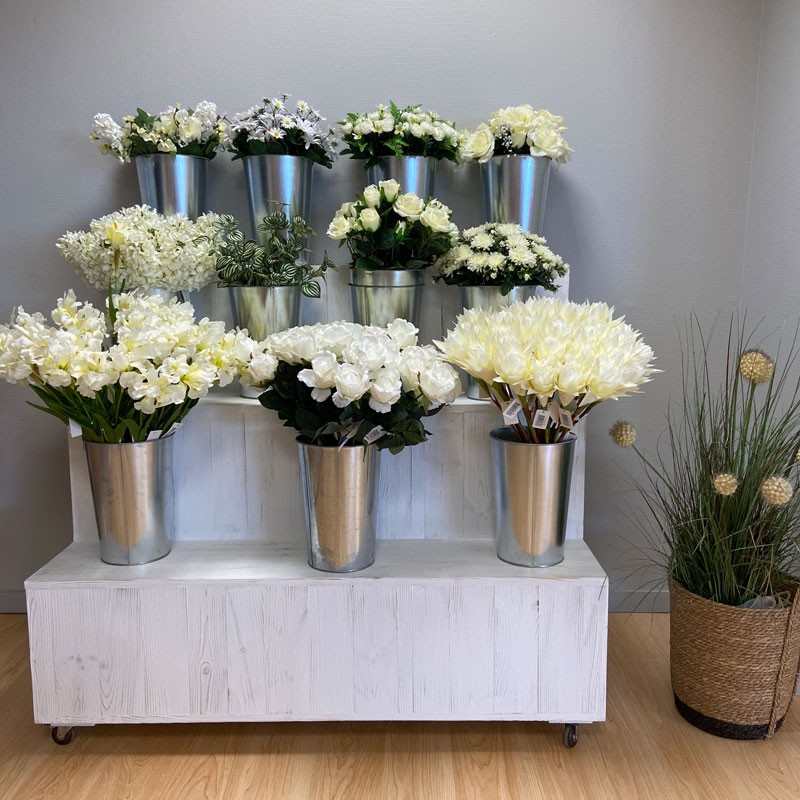 3-tier floral display rack on wheels, Solid wood | TRADIS